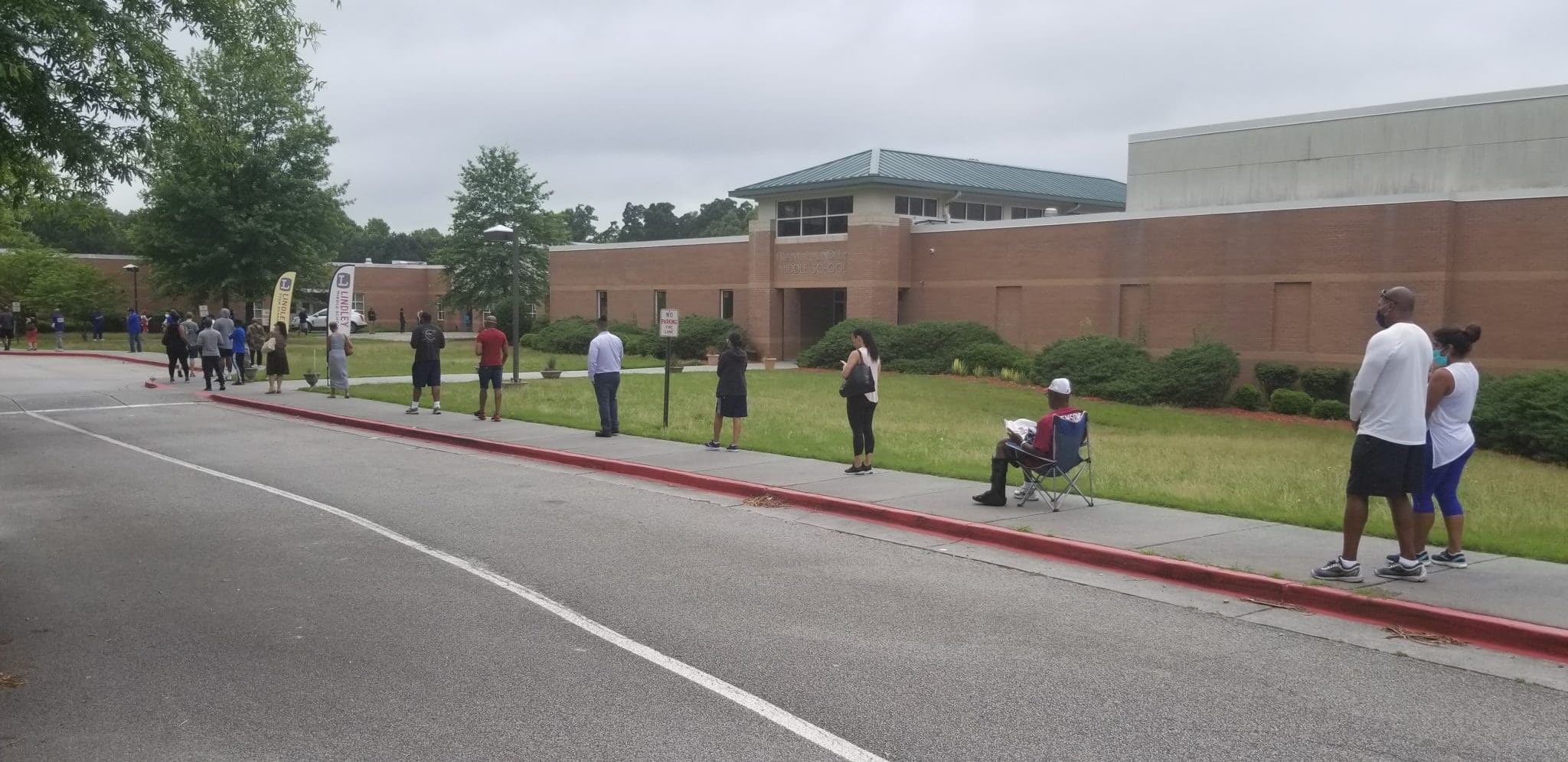 Line at the Lindley Middle School voting site - Cobb Courier
