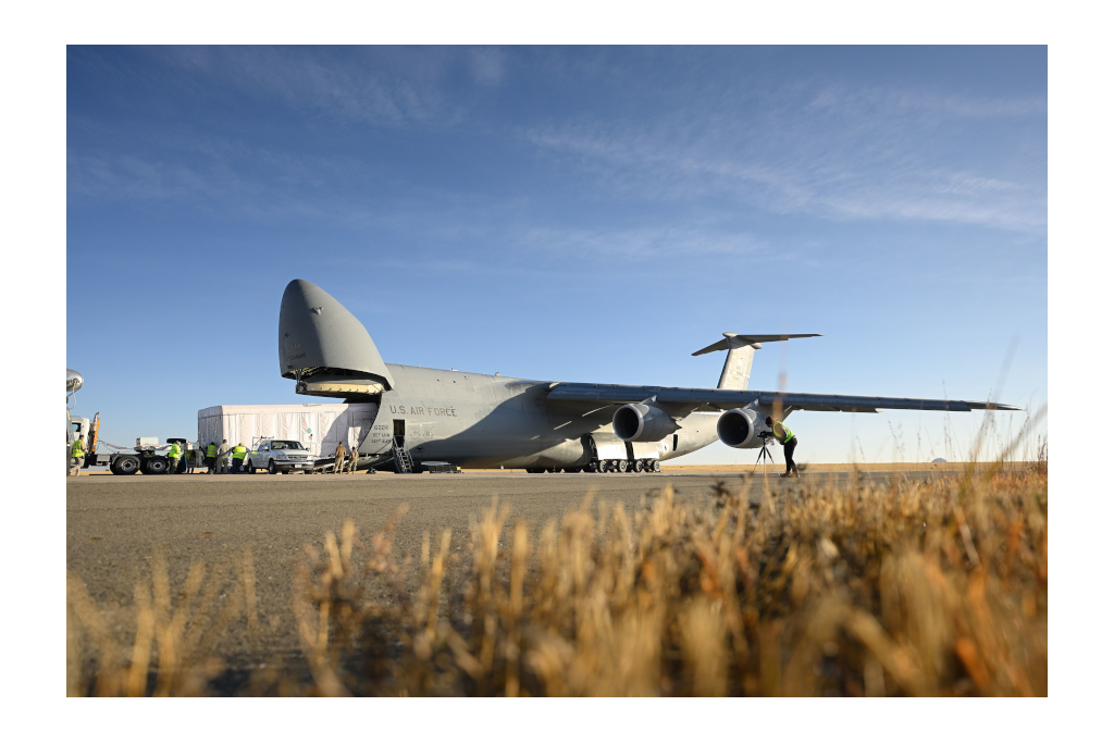 Lockheed Martin C-5M Super Galaxy delivers advanced weather satellite ...