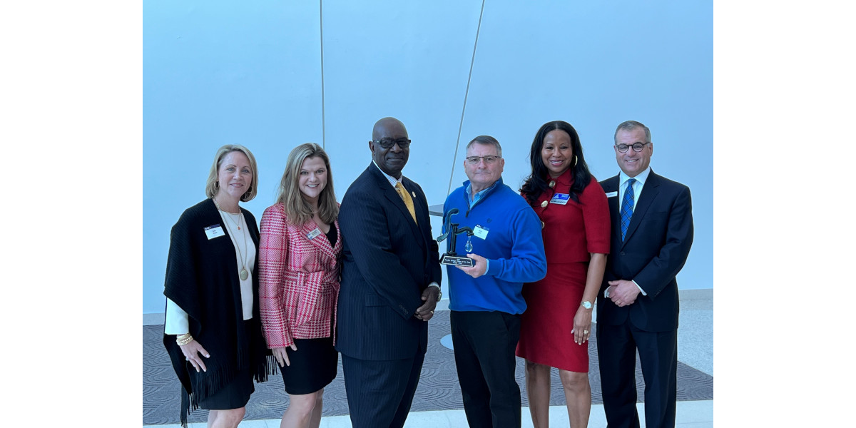 Kelly Fisk name Powder Springs Citizen of the Year by Cobb Chamber ...